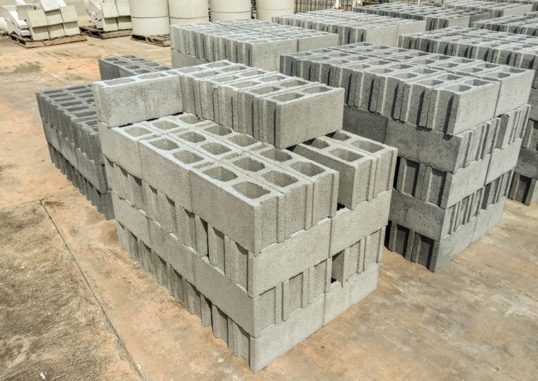 Perbedaan Batu Bata Merah, Hebel, dan Batako: Mana yang Paling Efisien ...